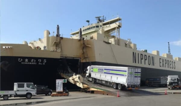 山善、拠点間輸送にトレーラー輸送RORO船を活用