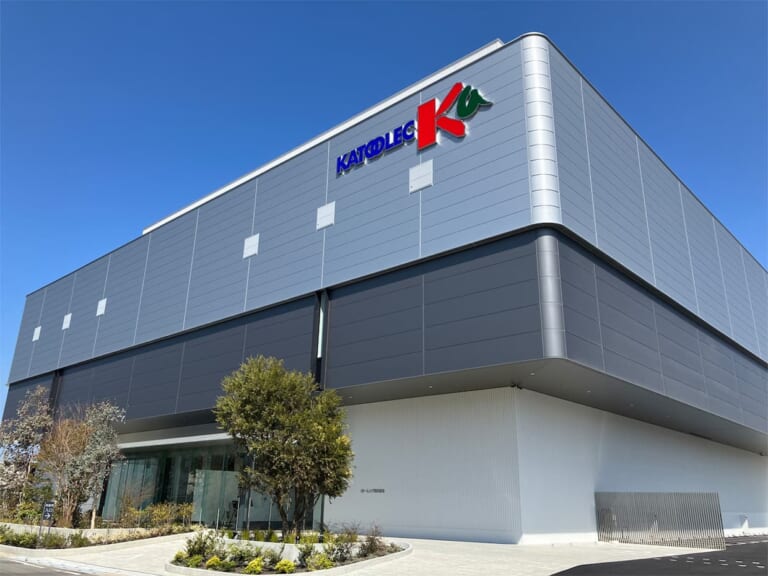 カトーレック、高松工場で「Nearly ZEB」取得